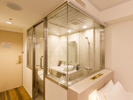 Quarto Duplo Standard, não fumadores (Semi Double) | Casa de banho | Artigos de higiene pessoal grátis, um secador de cabelo, chinelos