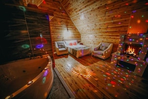 Cabana tradicional | Wi-Fi de cortesia, roupa de cama