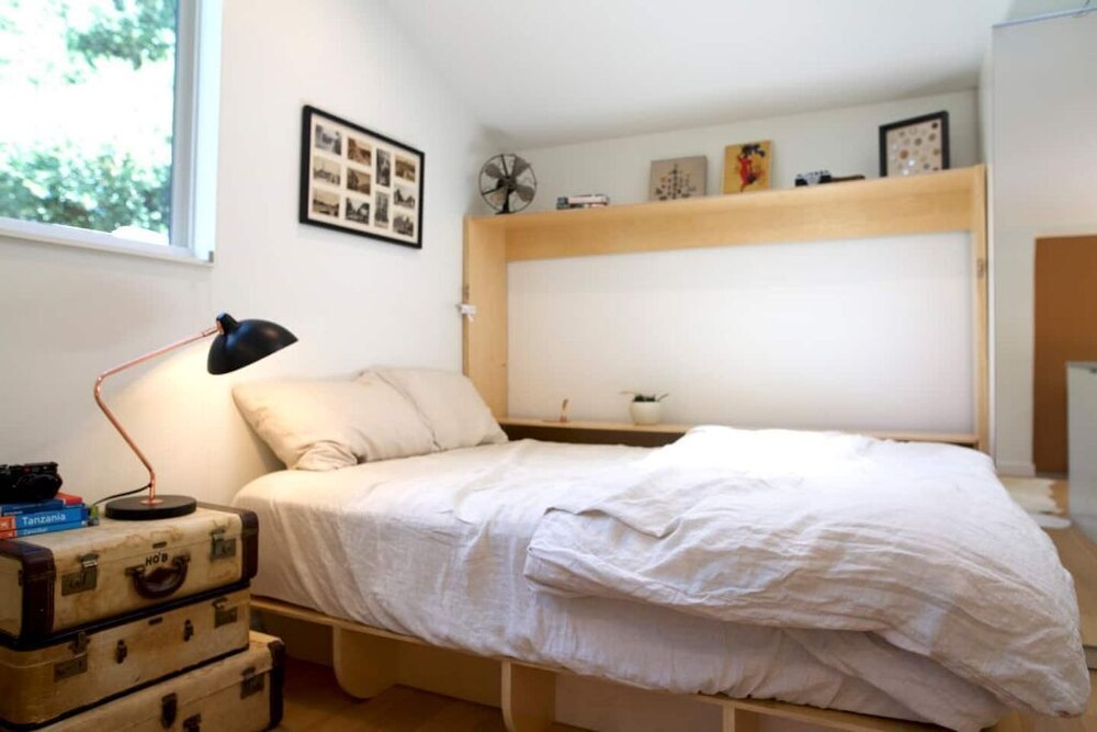 Newly Remodeled Serene Guest House - Austin, TX