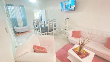 Apartamento, 4 quartos, pátio, vista para o jardim | Interior