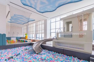 Área de recreio para crianças (coberta)