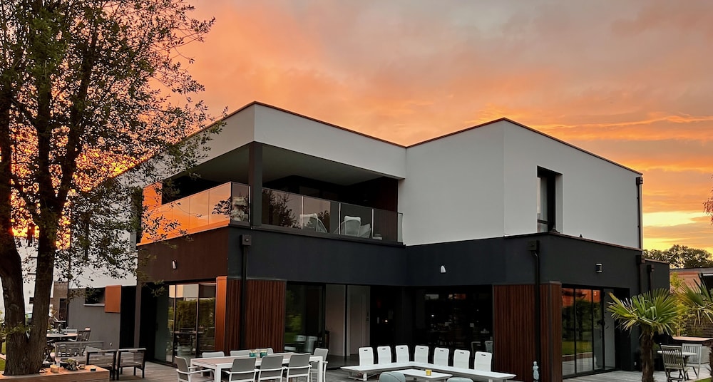 Hôtelya - Lille - Villeneuve D'ascq - Villeneuve-d'Ascq