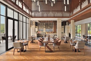 Café da manhã, almoço e jantar