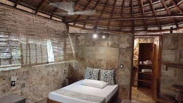 Cabine (Rayo de Sol) | Minibar, com decoração personalizada