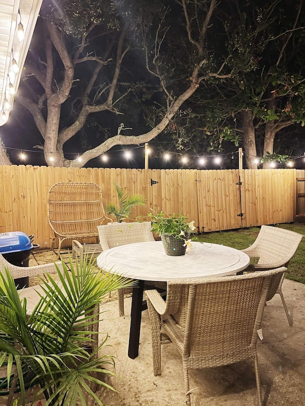 3 Bed 2.5 Bath. Perdido Beach. King Size Bed - Perdido Key, FL