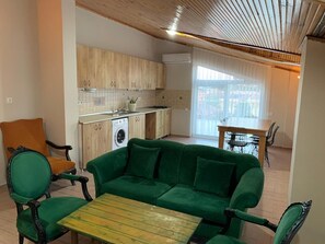 Suíte estúdio superluxo | Frigobar, cortinas blackout, quartos à prova de som