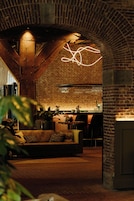 Lounge no saguão