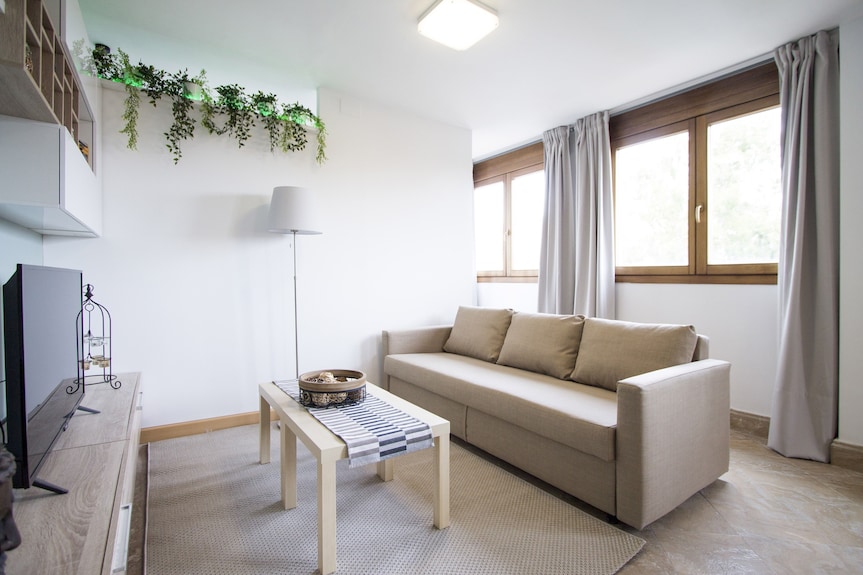 Arturo Soria- 2 Bedroom Penthouse Swimming Pool - Madrid