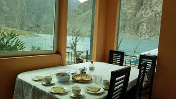 Zona de pequenos-almoços