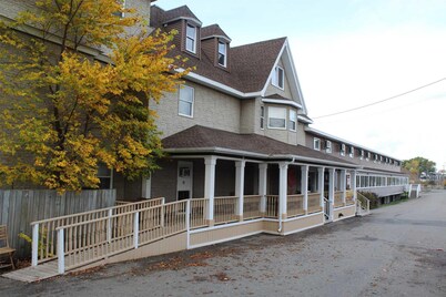 Harbourview Inn, SureStay Collection by Best Western