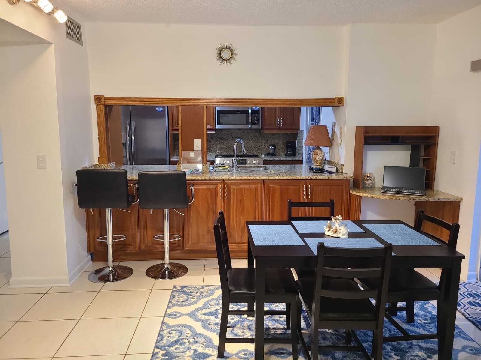 Madeira Beach Florida Vacation Rentals - Royal Rexhost Resorts - Yacht Club - Treasure Island, FL