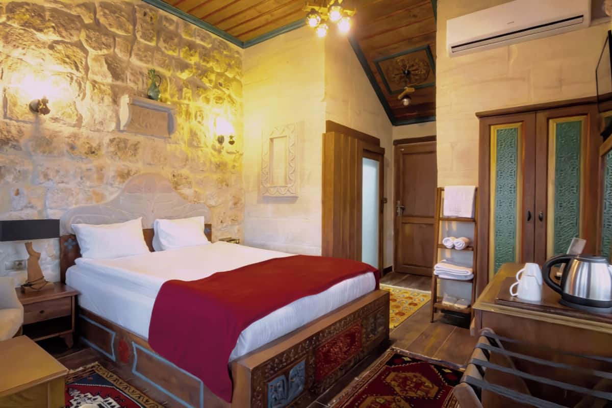 Suite Superior | Minibar, secretária, quartos insonorizados, Wi-fi grátis