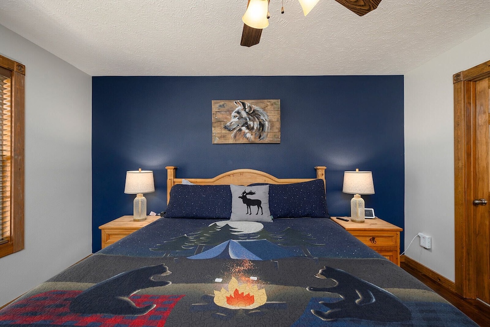Fourmile Creek Cabin 4 Master Jacuzzi Suites - Branson, MO