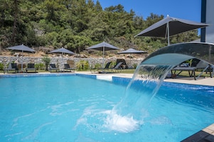 Piscina externa sazonal
