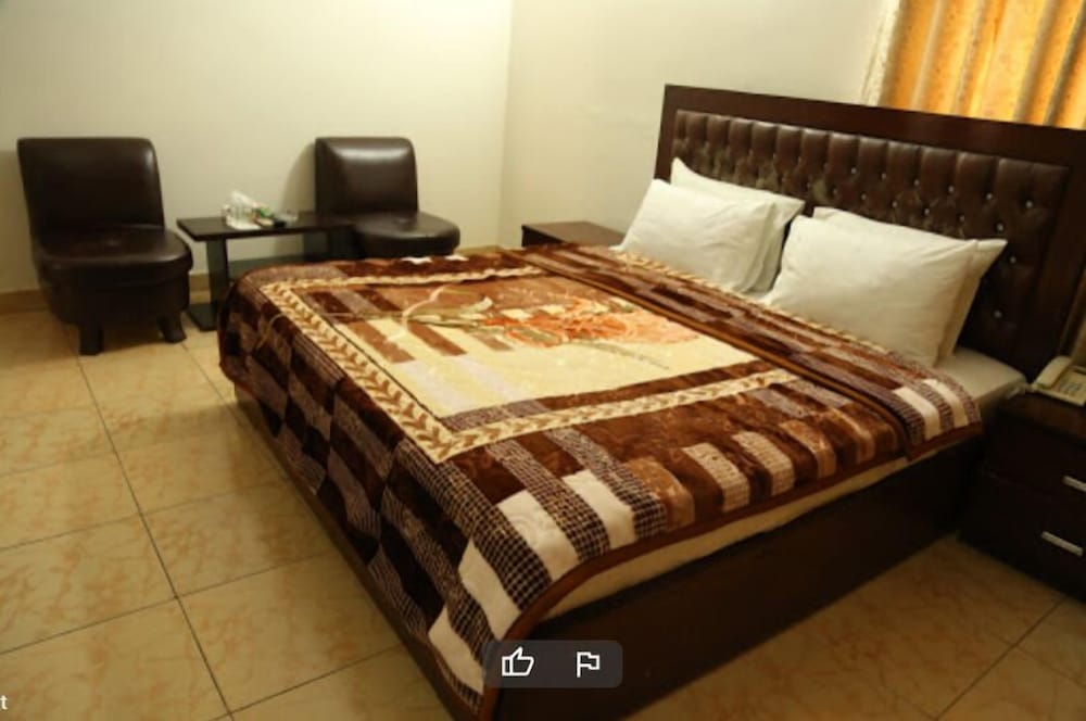 New Grace Inn - Karachi