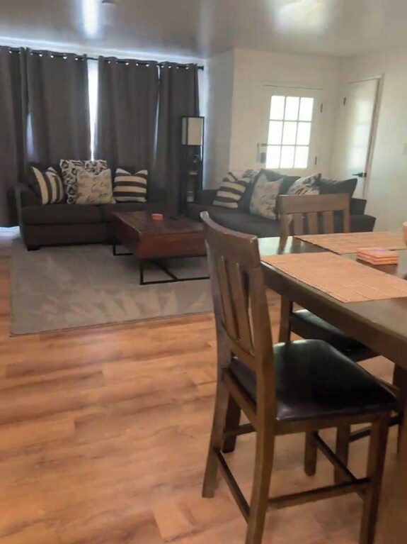 Less Than 5 Houses From Some Of The Best Trails In Sedona!! - 세도나