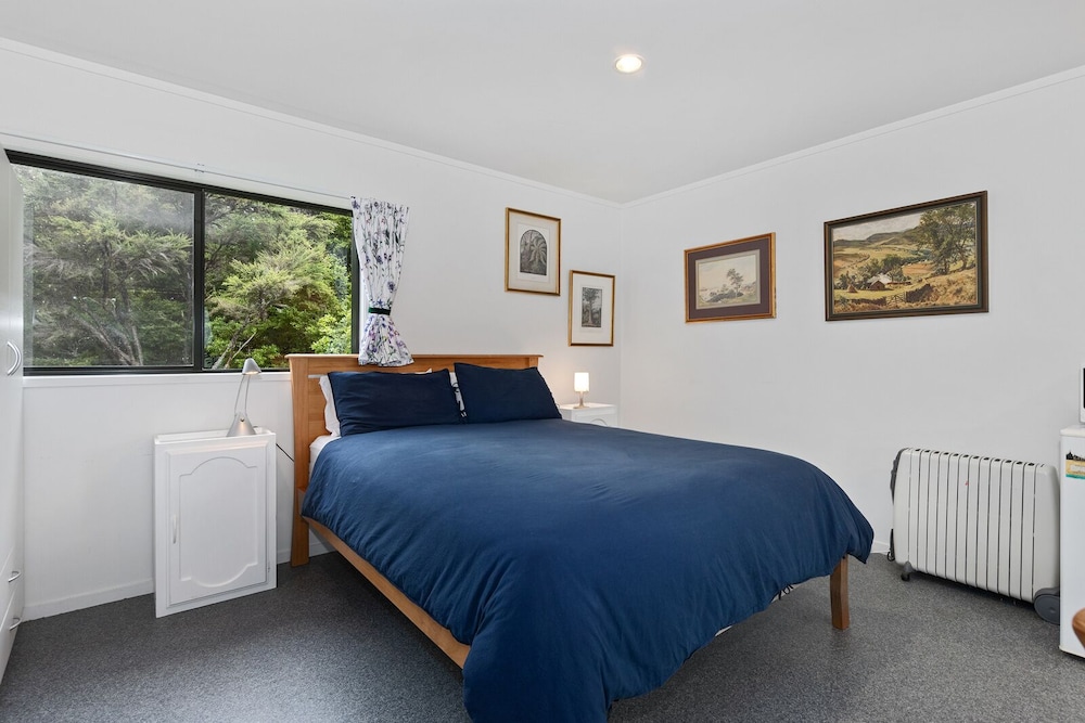 Totara Folly - Mangawhai Holiday Home - Mangawhai