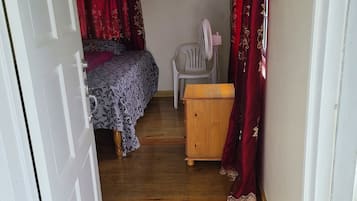 Wi-fi grátis, roupa de cama fornecida