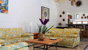 TV LED 18 polegadas com canais a cabo, TV, Netflix