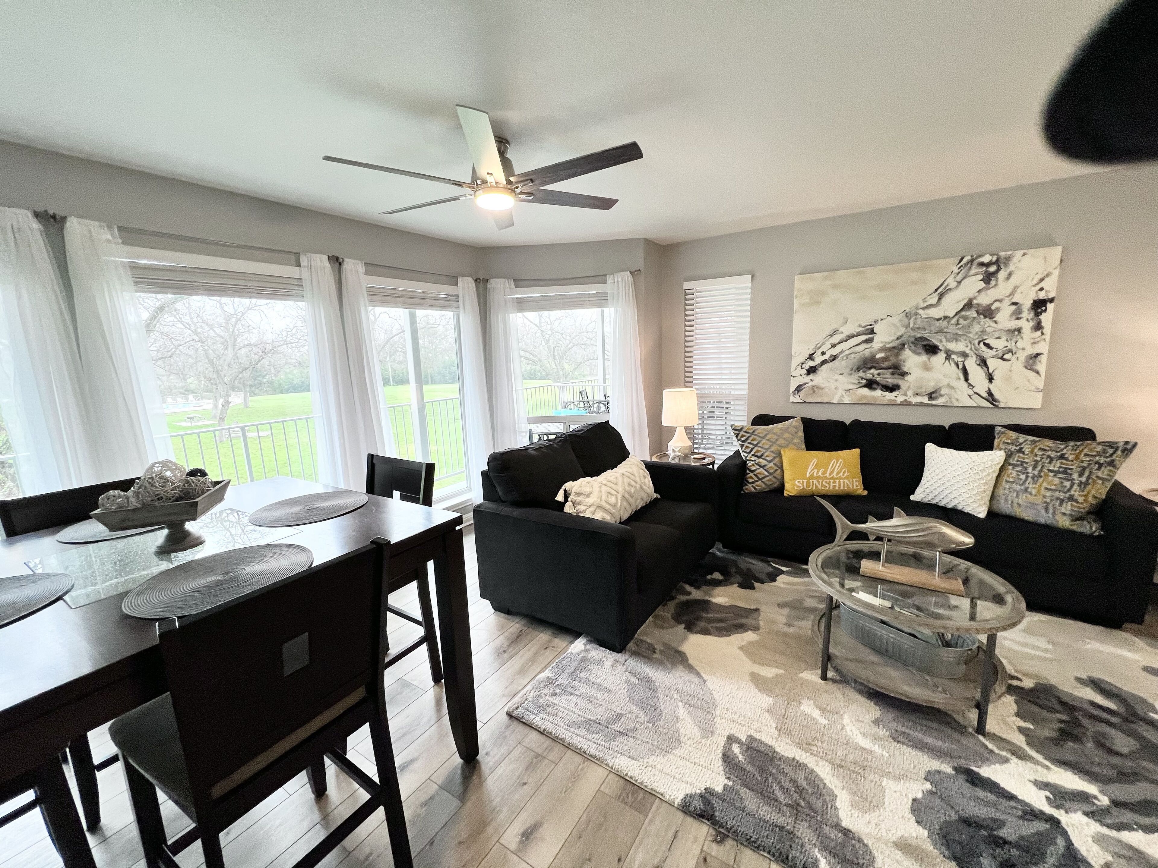 Retreat On The River! Riverfront Property, Heated Pools, Hot Tubs, Perf Location - New Braunfels, TX