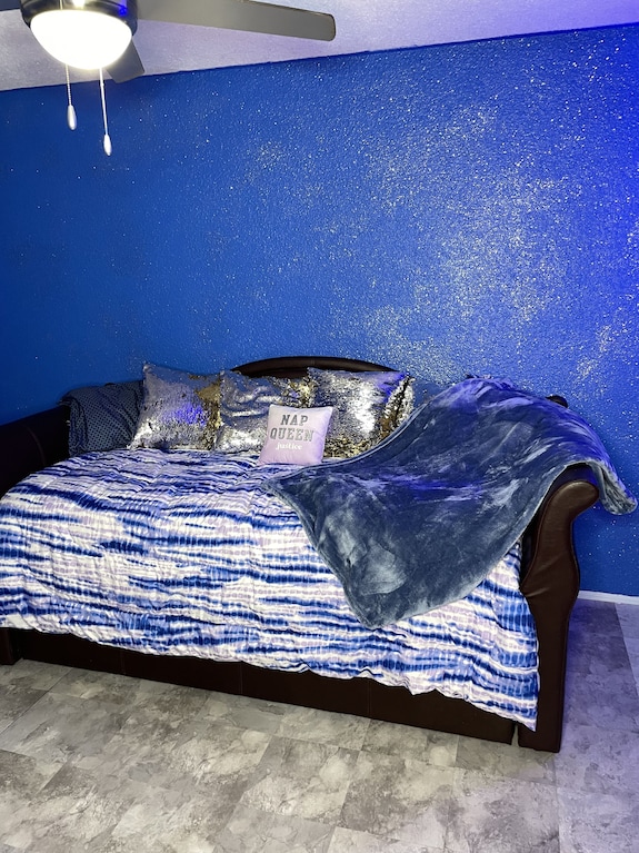 Giving The Blues - シュガーランド, TX