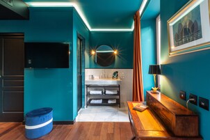 Quarto Duplo Superior | Casa de banho | Artigos de higiene pessoal grátis, um secador de cabelo 