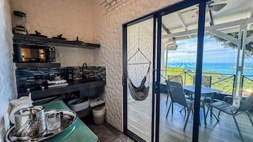 Quarto Quádruplo Deluxe | Lençóis de algodão egípcio, roupa de alta qualidade, edredões de penas