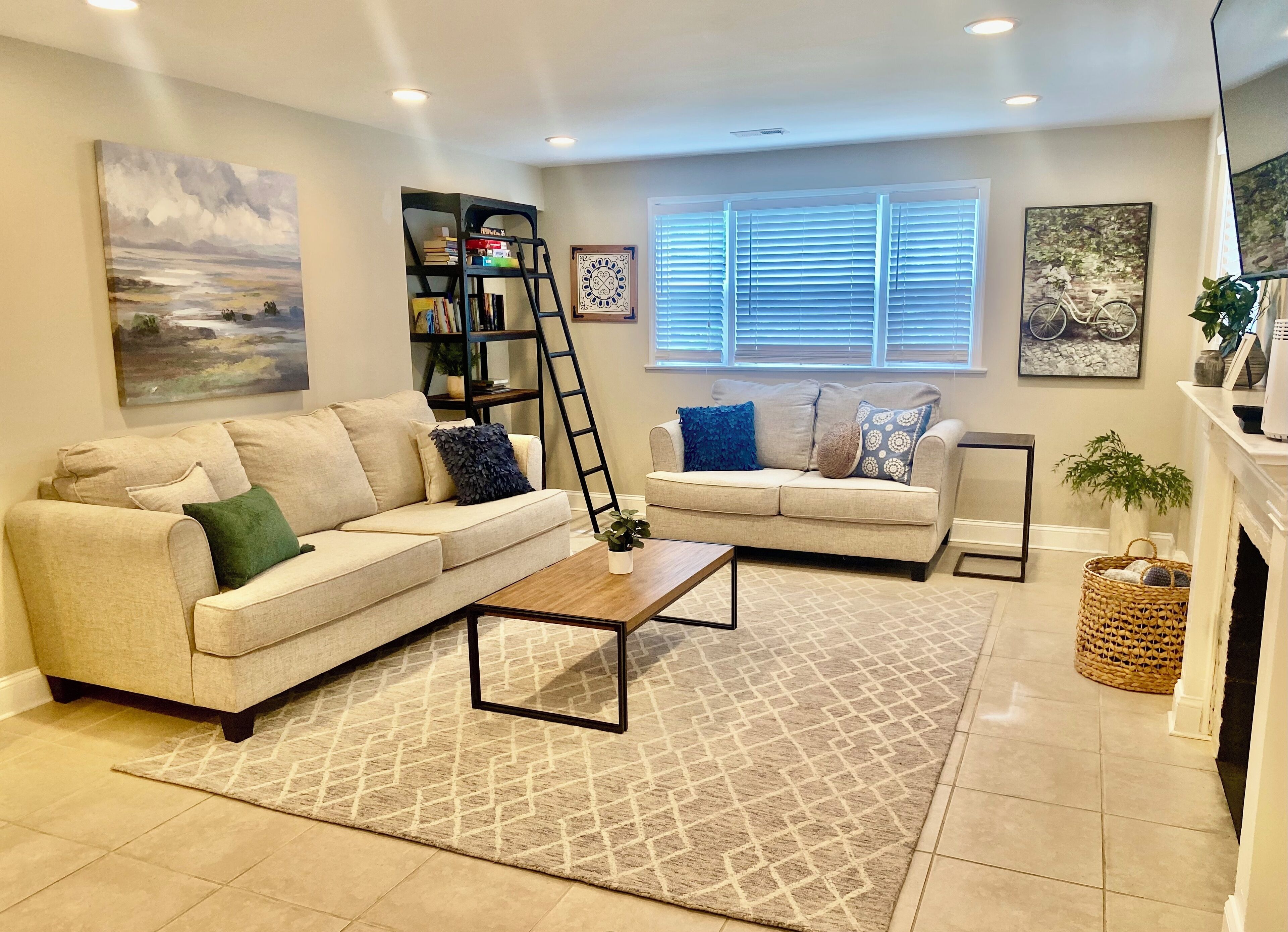 Fully Fenced Acre I Like-new Home I 30 Day Minimum - Fairfax, VA