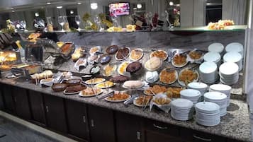 Pequeno-almoço completo diário incluído