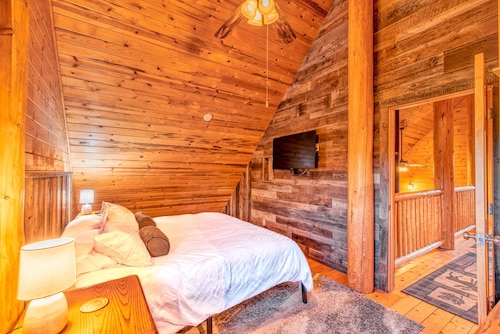 Log Cabin At Moose Meadows - Alma, CO