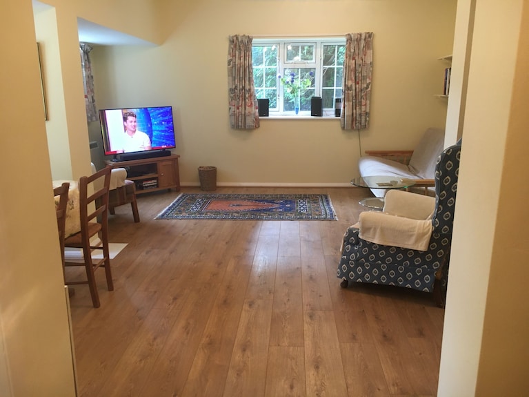 Victorian Stable House With Attractive Vaulted Ceiling , Southdowns. - Hampshire