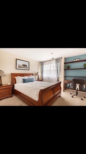 Beautiful Resort Like Home: Game Room, Gym & Pool - Holbrook, NY