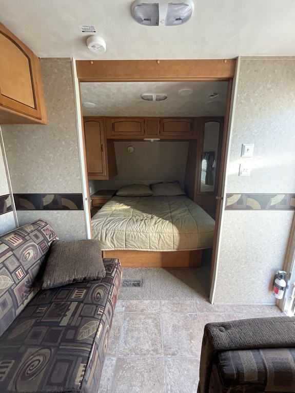 In G.b. For Work? Tired Of The Motel Scene? - Arizona