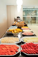 Pequeno-almoço tipo buffet diário incluído