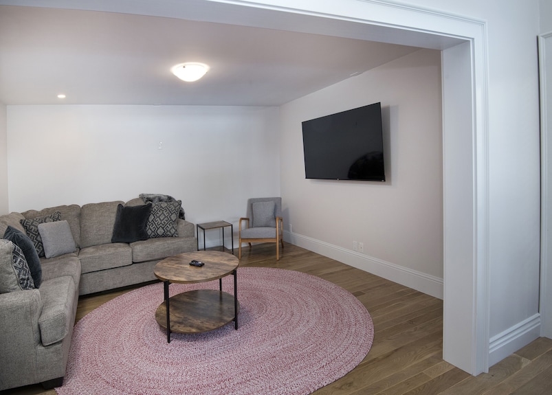 West Vail Home | Steps To Bus | 5 Mins To Vail Village | Heated Garage - Vail, CO