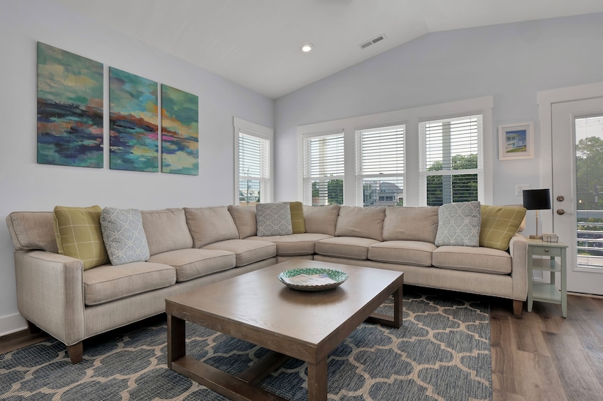 Pier Reviewed: Walk To All Of Carolina Beach. - 카롤리나 비치