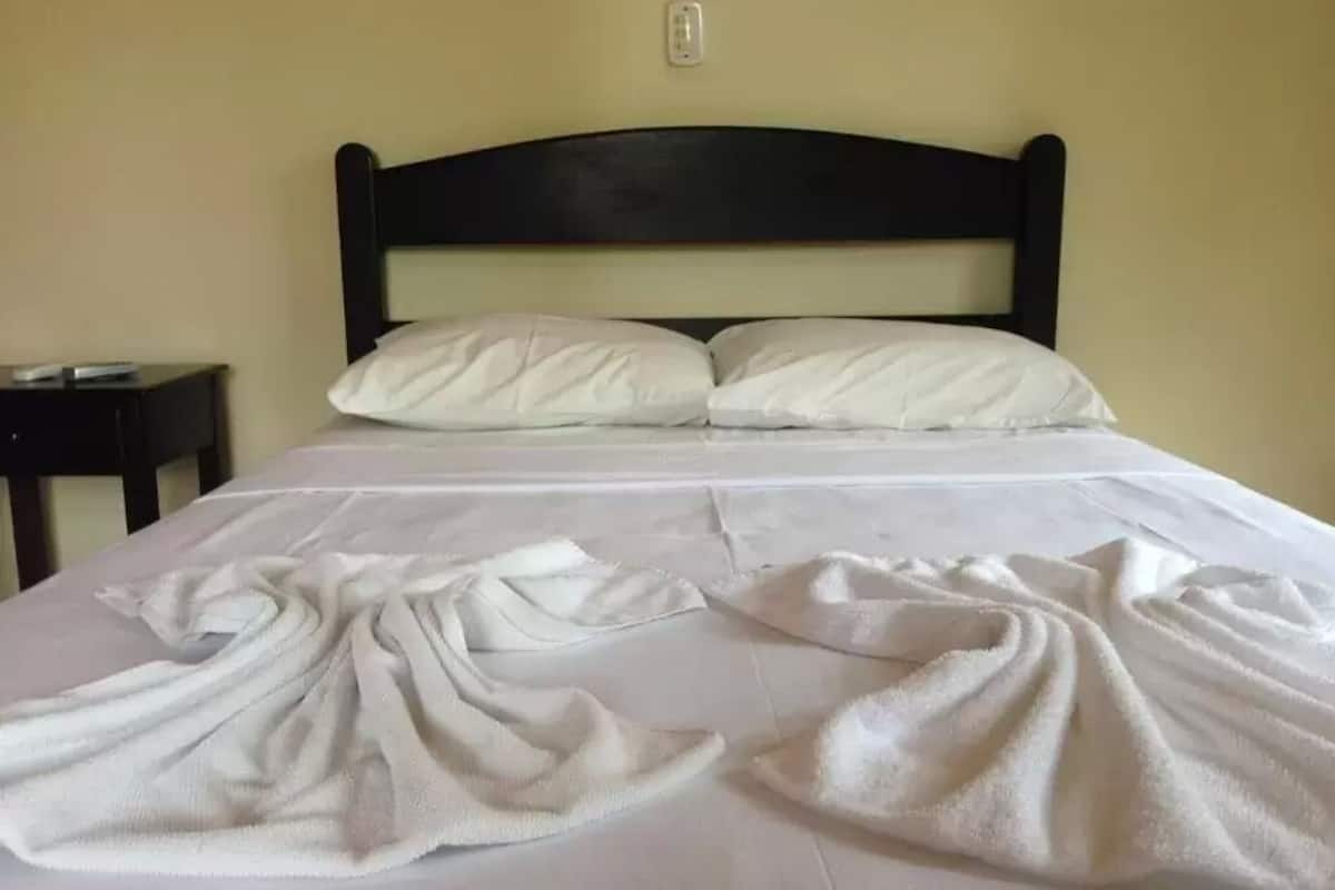 Quarto Duplo Executivo | Roupa de cama fornecida