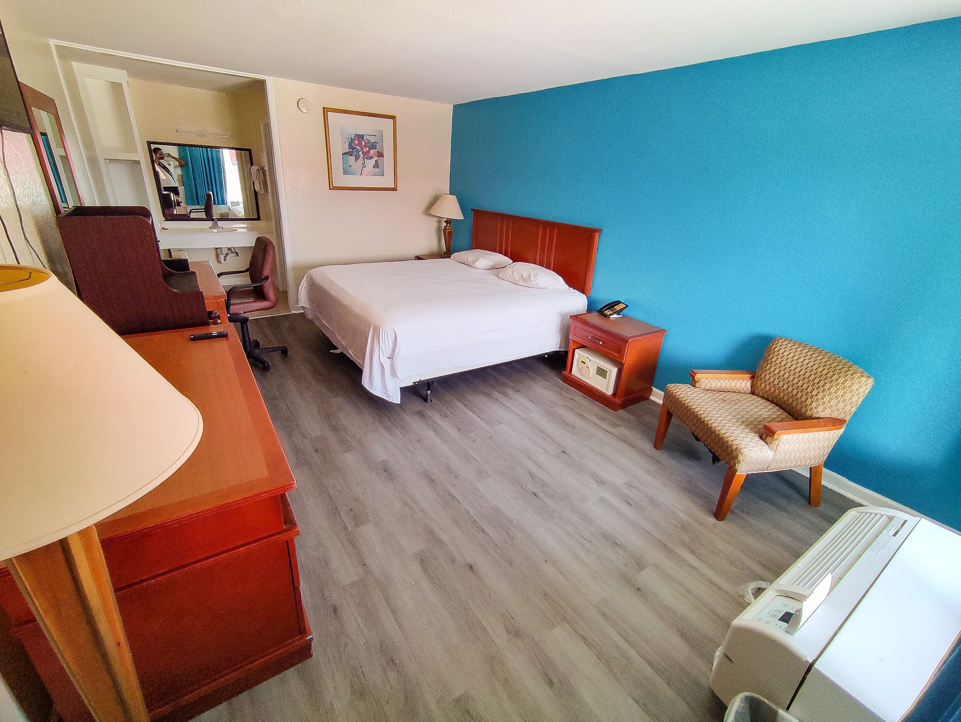 Secretária, Wi-fi grátis, roupa de cama fornecida 
