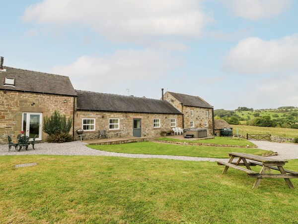 The Dairy, Pet Friendly, Character Holiday Cottage In Youlgreave - Monyash