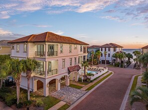 7BR Gulf Views, Large Private Pool/Spa, Private Beach/Gated Community ...