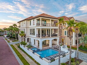 7BR Gulf Views, Large Private Pool/Spa, Private Beach/Gated Community ...