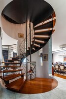 Vila, 4 quartos, piscina particular, vista para o jardim | Planta do andar