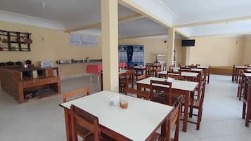 Pequeno-almoço tipo buffet diário incluído