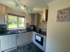 Casa de campo | Cozinha privada | Geladeira, chaleira elétrica, torradeira