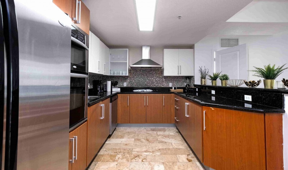 3br @Brickell W/ocean View, Free Parking - Miami