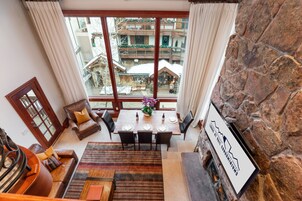 Apartamento de Luxo em Condomínio Fechado | Sala de jantar