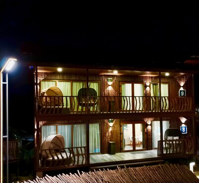 Crusoe Cabins Costa Azalea