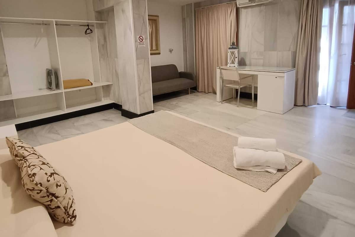Wi-Fi de cortesia, roupa de cama