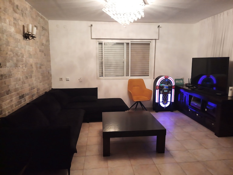 Superior Place - Israel