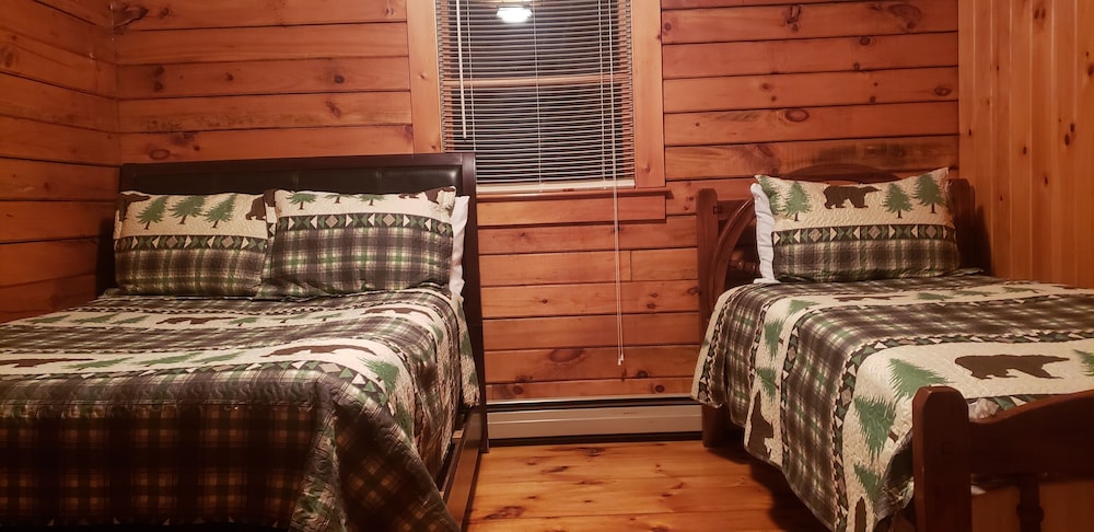 Log Cabin Minutes From Jackson Gore And Okemo Mountain!!!!!!! - Vermont